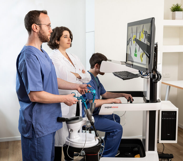 RobotiX Mentor｜Simbionix｜ロボット支援手術トレーニングシミュレータ