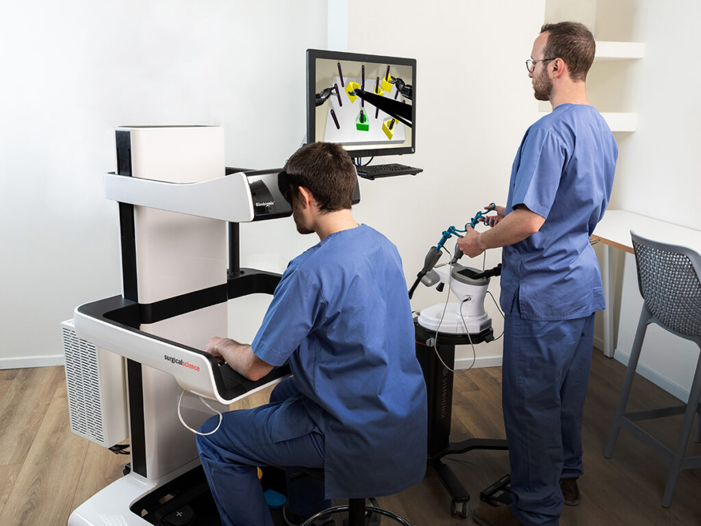 RobotiX Mentor｜Simbionix｜ロボット支援手術トレーニングシミュレータ